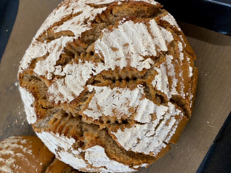 Bauernbrot mit Sauerteig - Rosenfellner Mühle & Naturkost GmbH